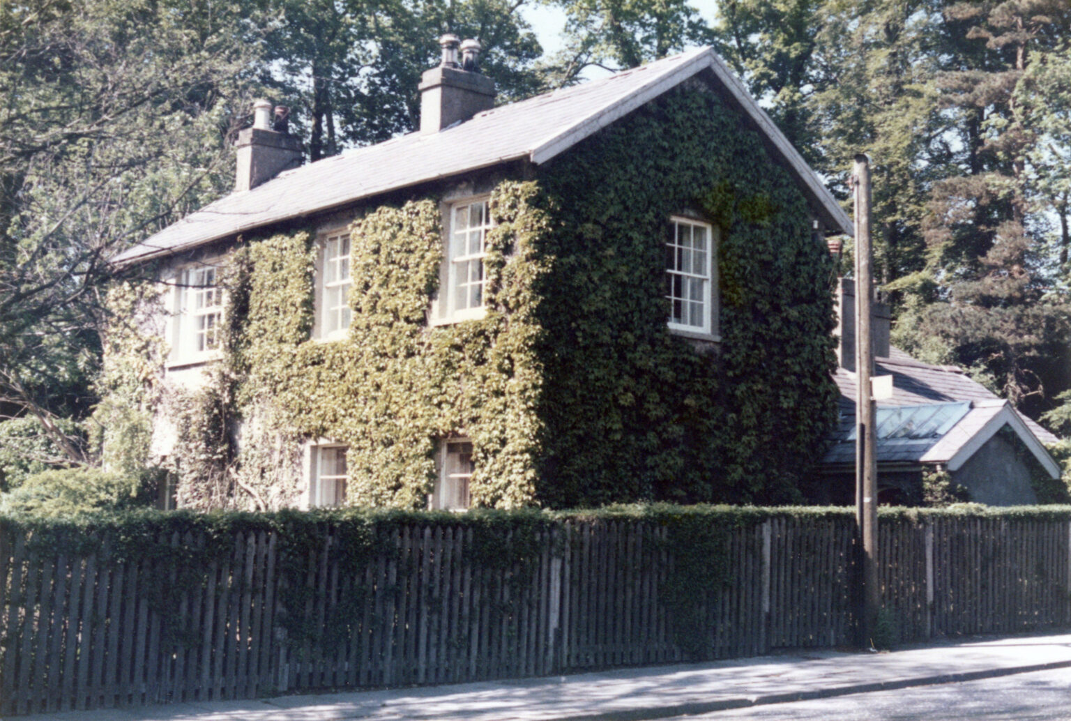 Warren Cottage, Lisburn - Irish Linen Centre & Lisburn Museum
